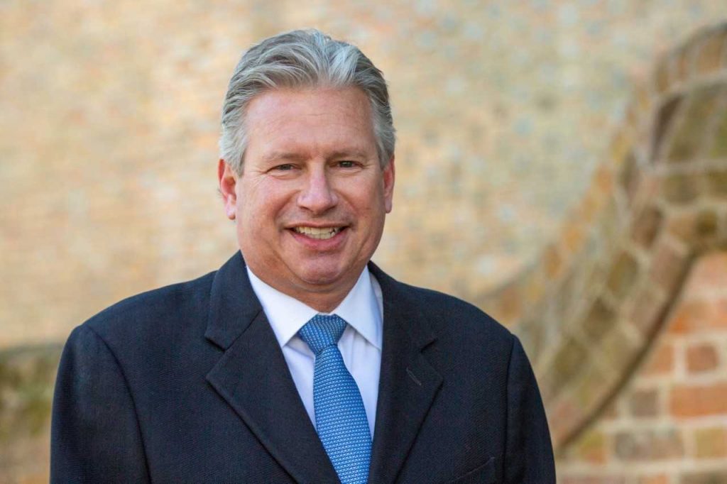 A Masterpiece in the Making : Orlando Family Magazine