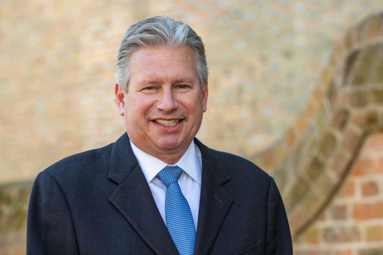 A Masterpiece in the Making : Orlando Family Magazine