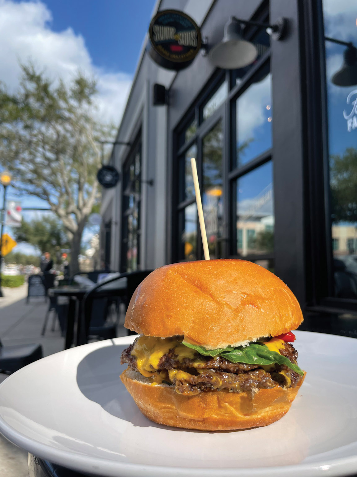 Big-Time Burgers : Orlando Family Magazine